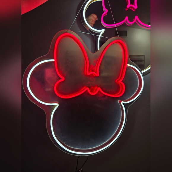 Hand Crafted | Office | New Minnie Mouse Mirror Led Light Wall Art Pink ...